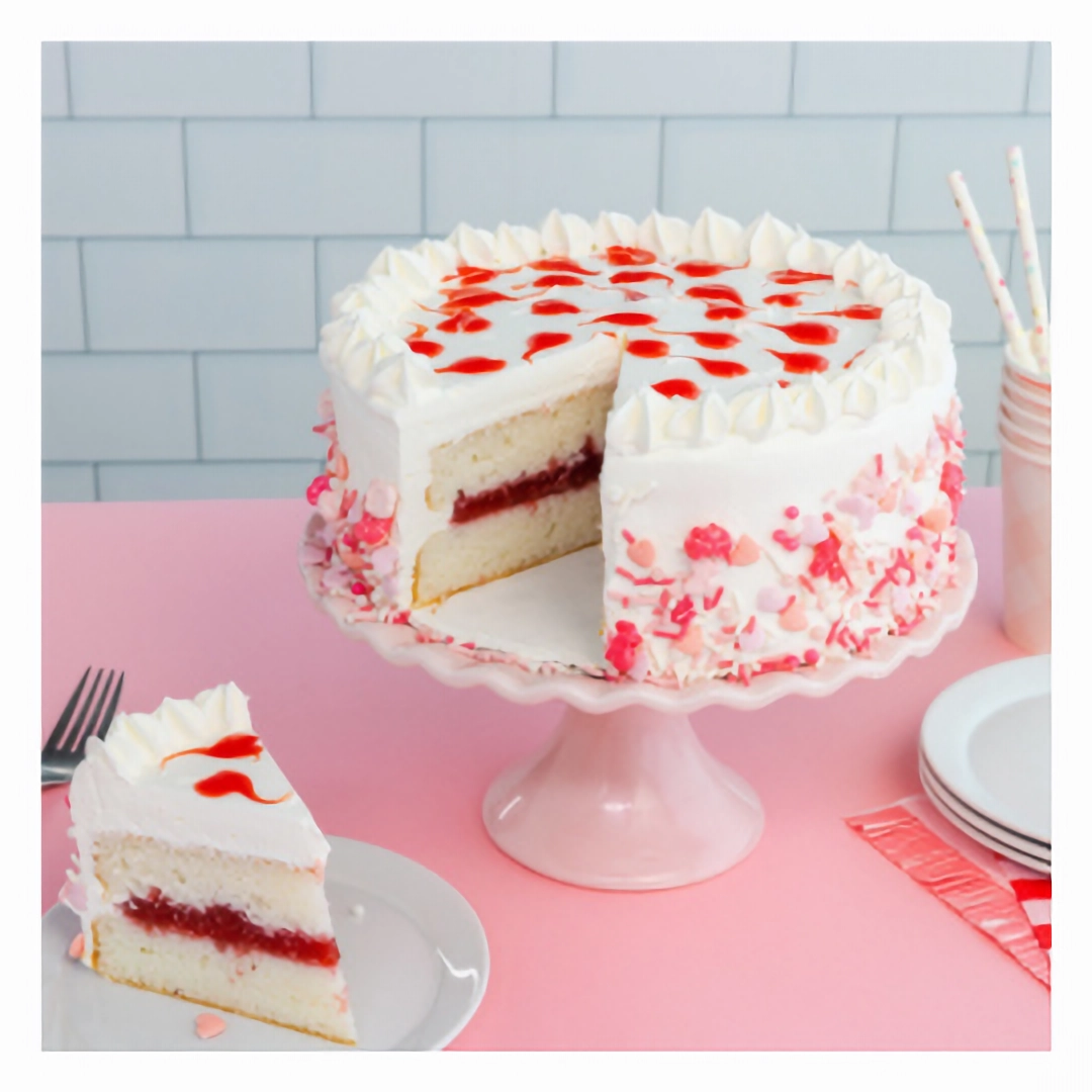 Pastel de Vainilla con Relleno de Fresa | Wilton en Español | Recetas e ...